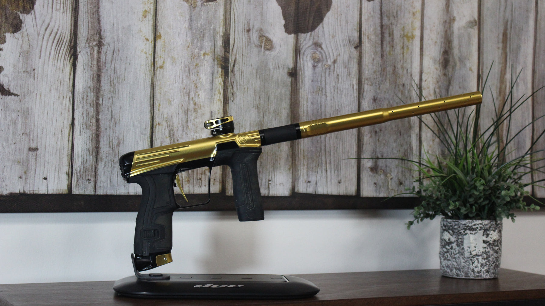 Used Markers Tagged "Infamous" - Mazens Paintball